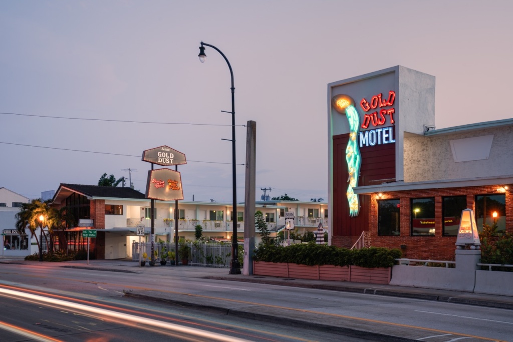 Alcova Miami: The Best Designs Soaking Up Sun at Gold Dust Motel