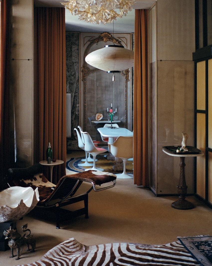 Fabian Martinez Captures Living in Natural Light