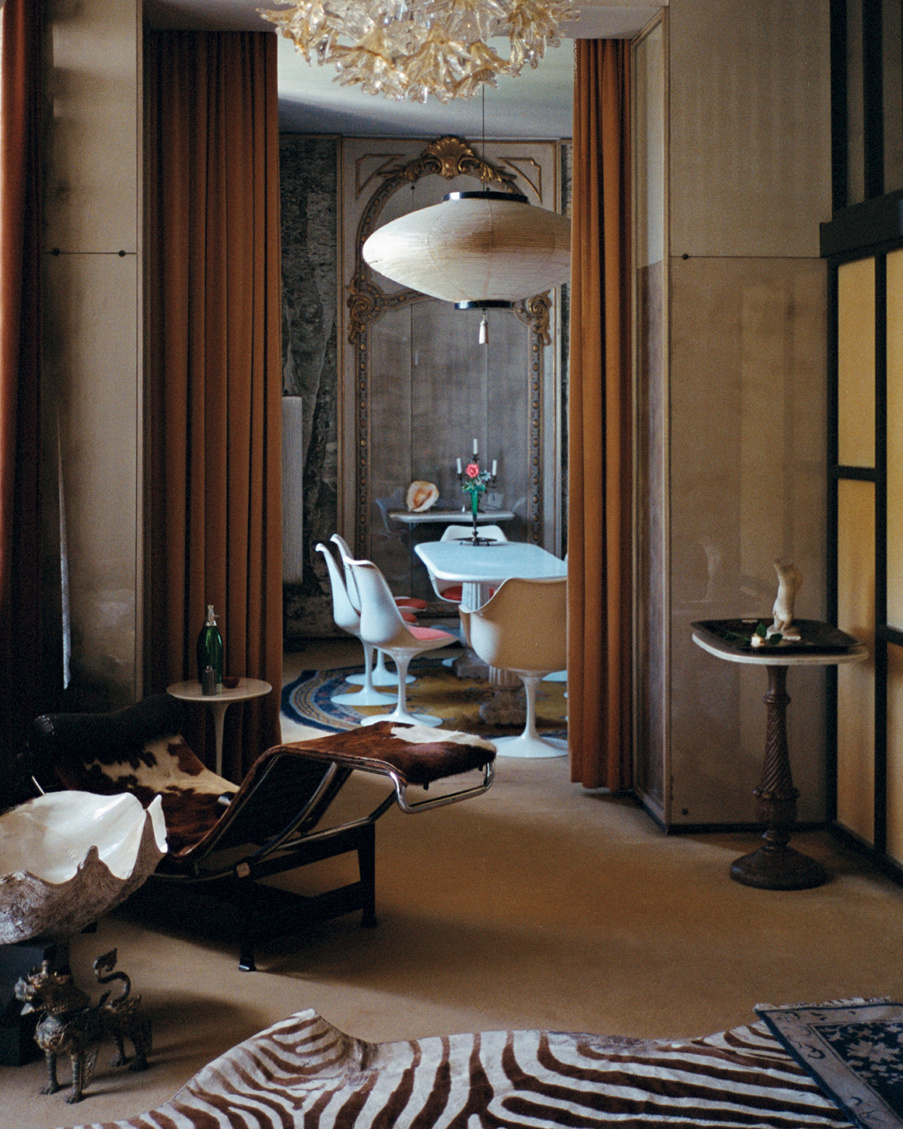 Fabian Martinez Captures Living in Natural Light