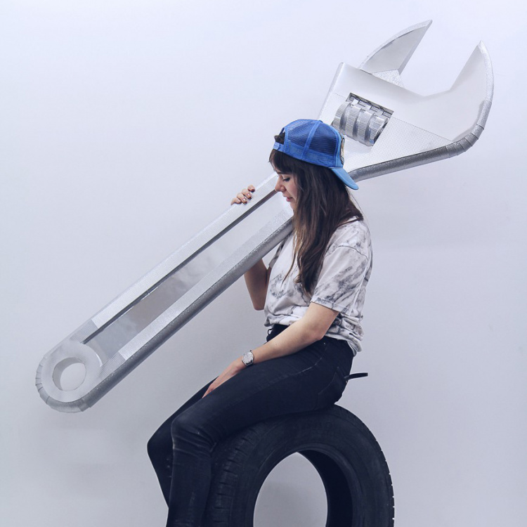 Art Director Victoria Bee Makes Oversize Paper Props That Make a Scene
