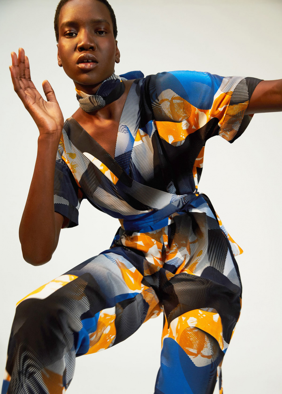 How Printmaker Kate Banazi Creates Her Spellbinding Patterns