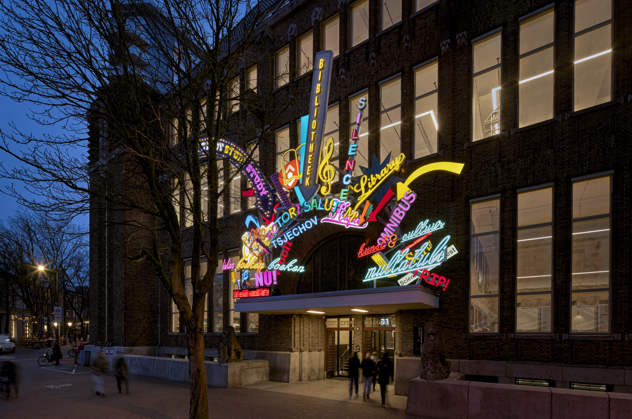 Maarten Baas and Maryam Turkey Pursue Artistic Freedom