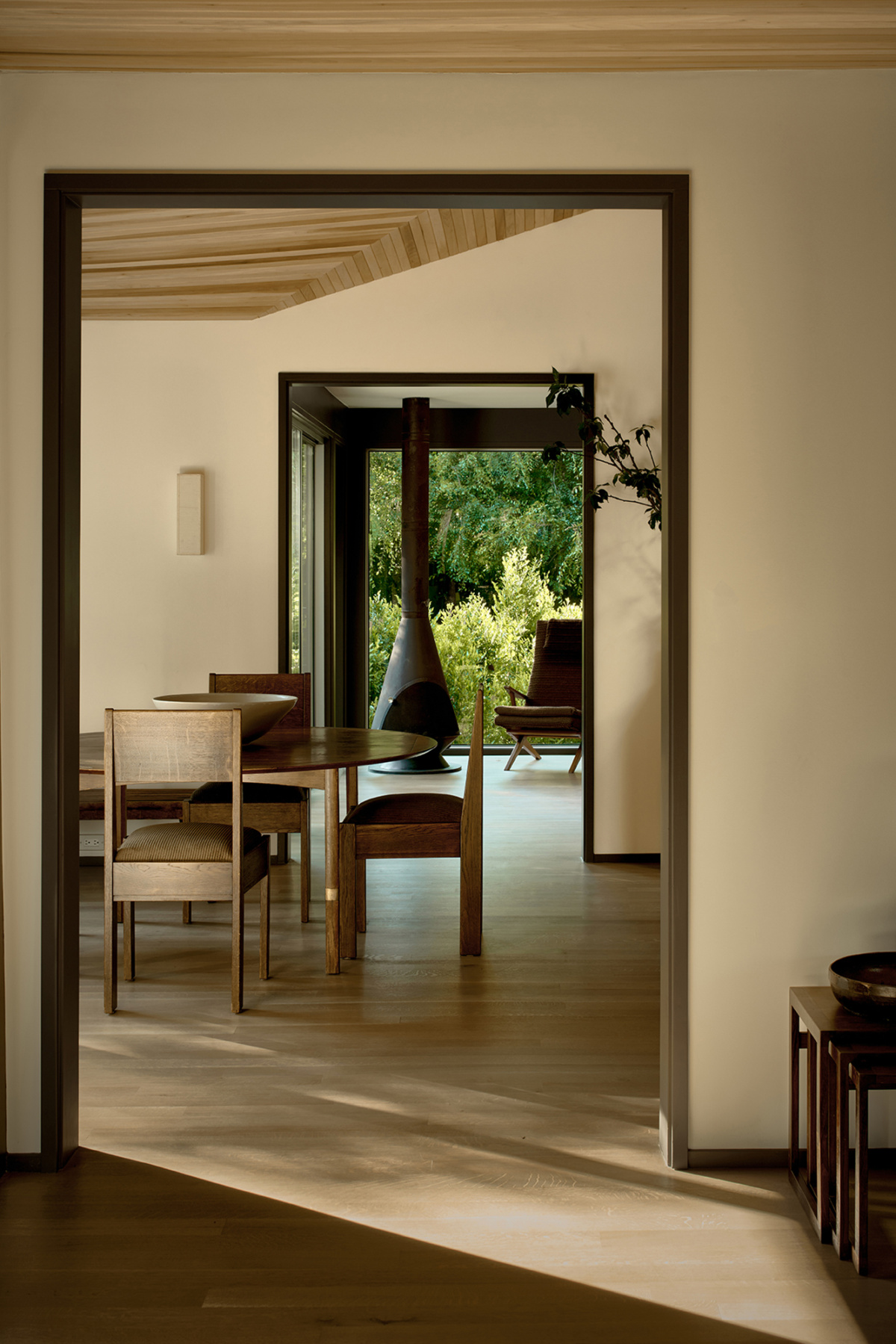 Breland-Harper Returns a Mid-Century Modern Home to Grandeur