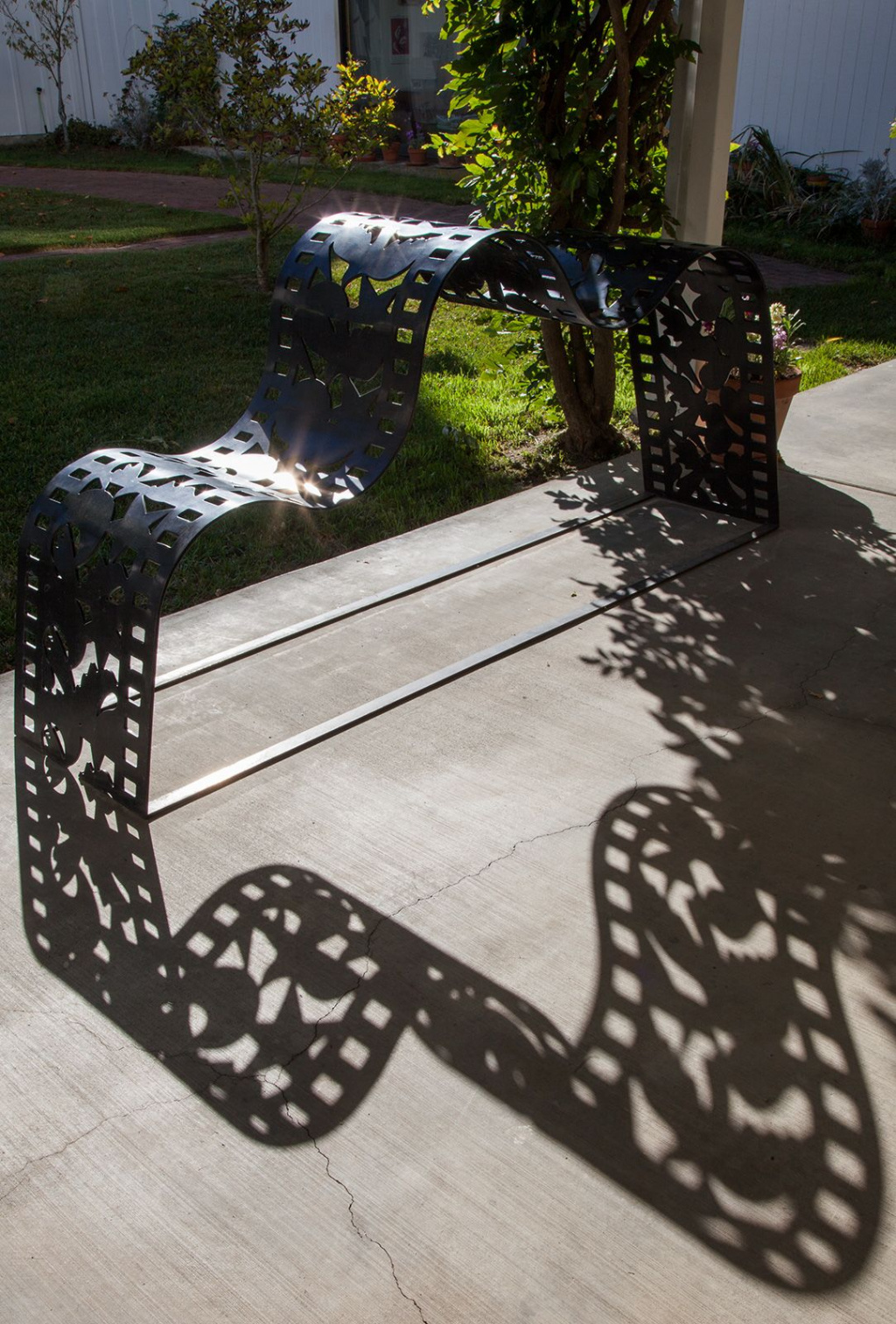 Lucia Eames Sees with the Heart in First In-Depth Exhibition