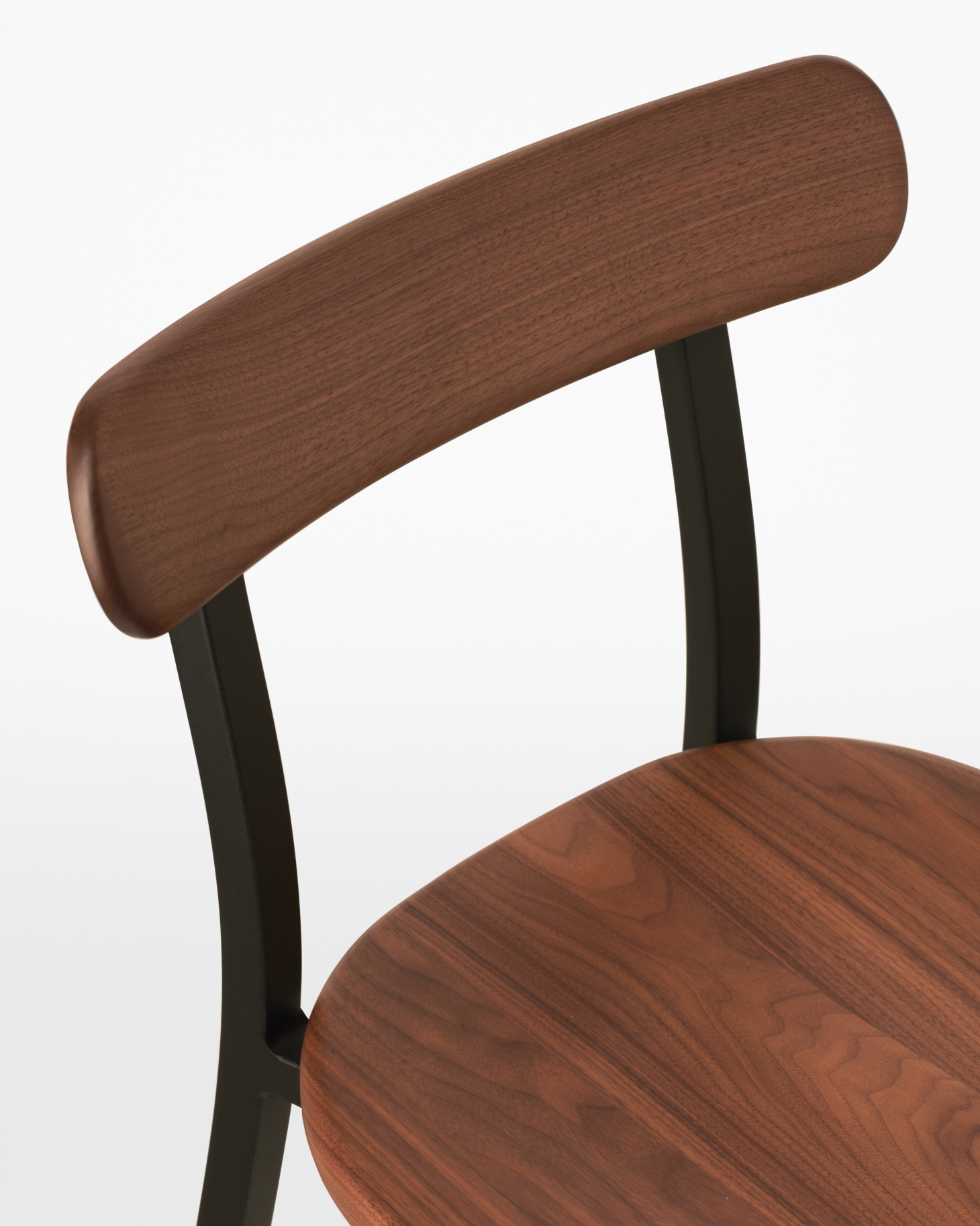 Emeco Utility Chair by Jasper Morrison is Designed to Last