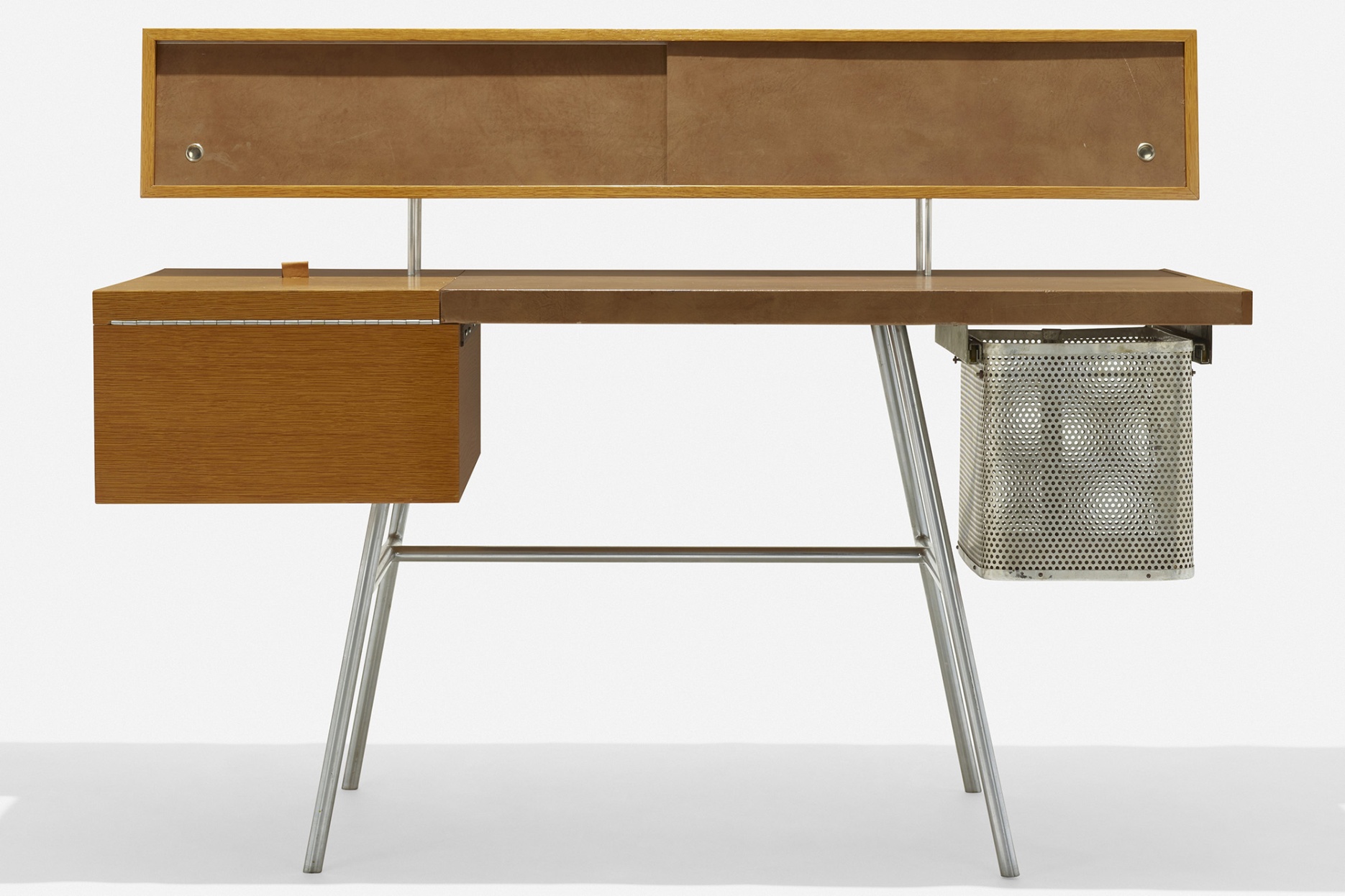 How to Snap Up Herman Miller Vintage Designs