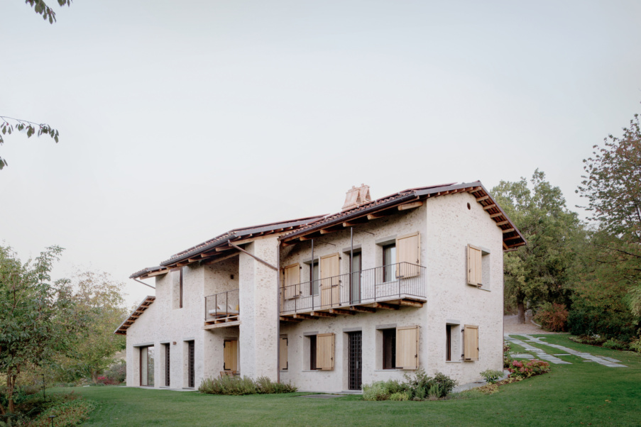 Jonathan Tuckey Design Turns Forgotten Farmhouse Fabulous