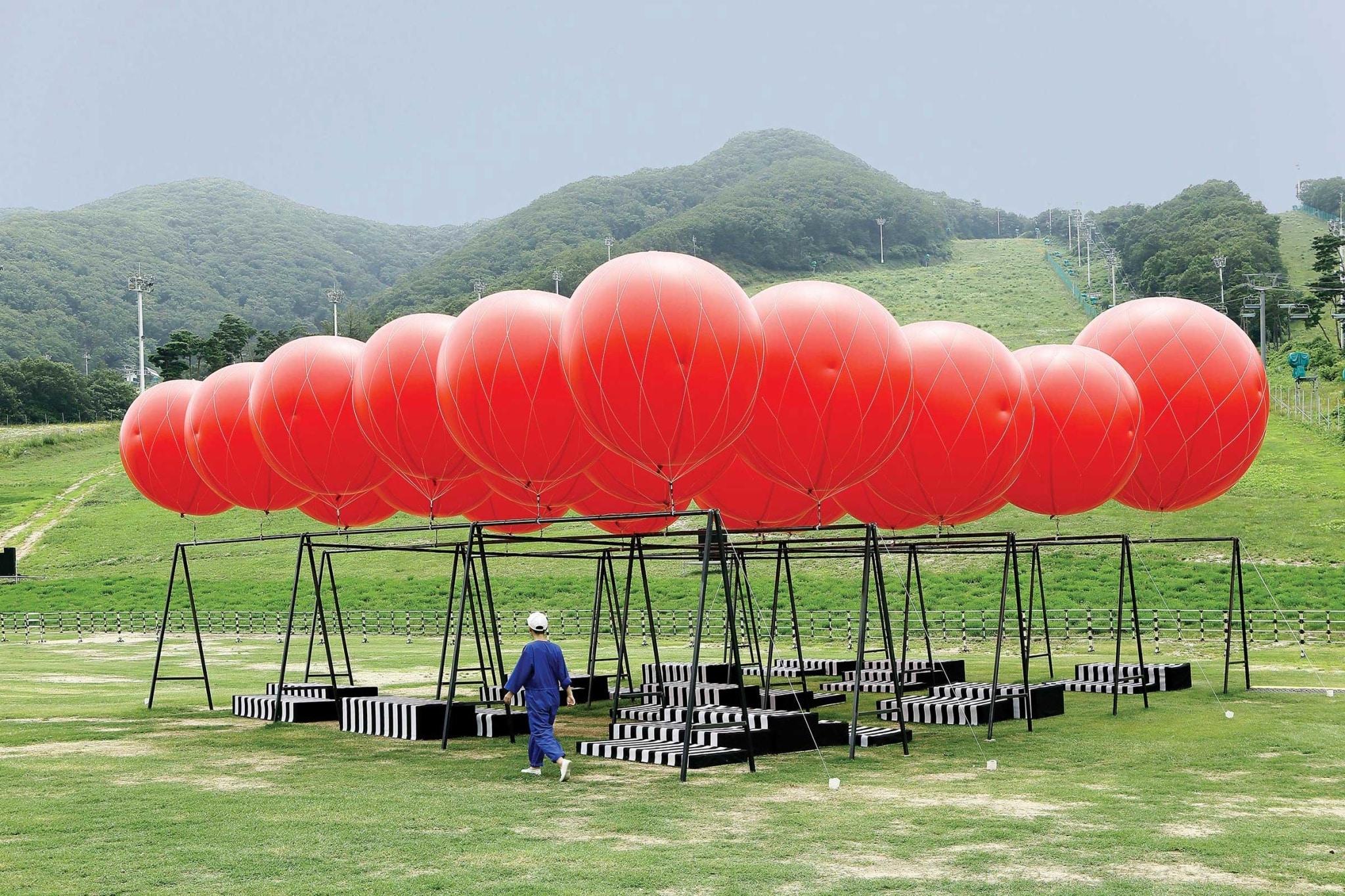 Na Kim on Transcending Medium and Geography