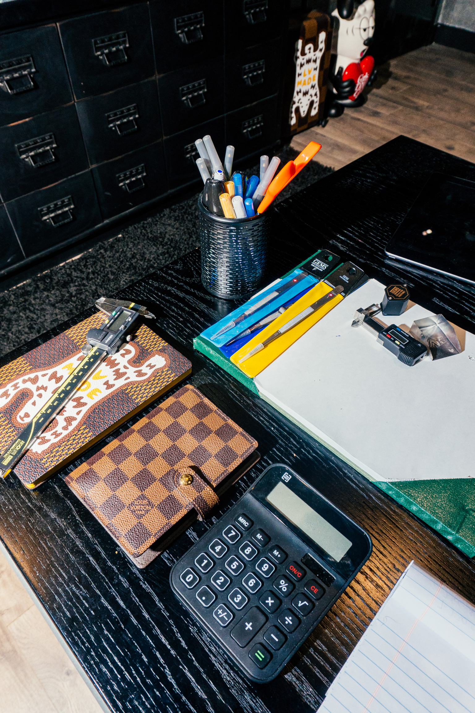 Alex Moss Breaks the Mold in the Celebrity Jewelry World