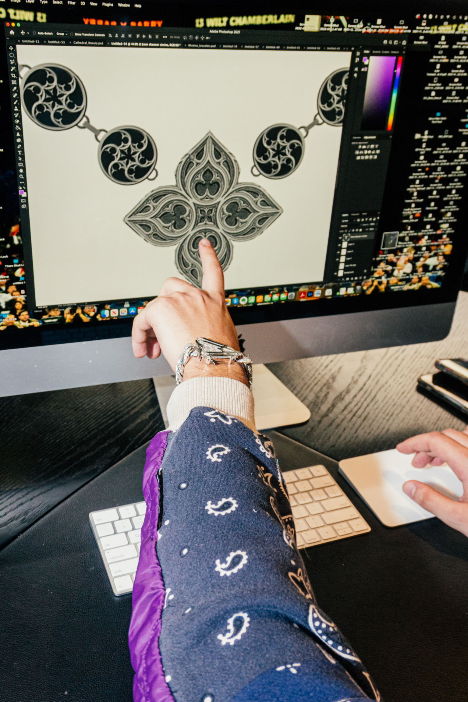 Alex Moss Breaks the Mold in the Celebrity Jewelry World