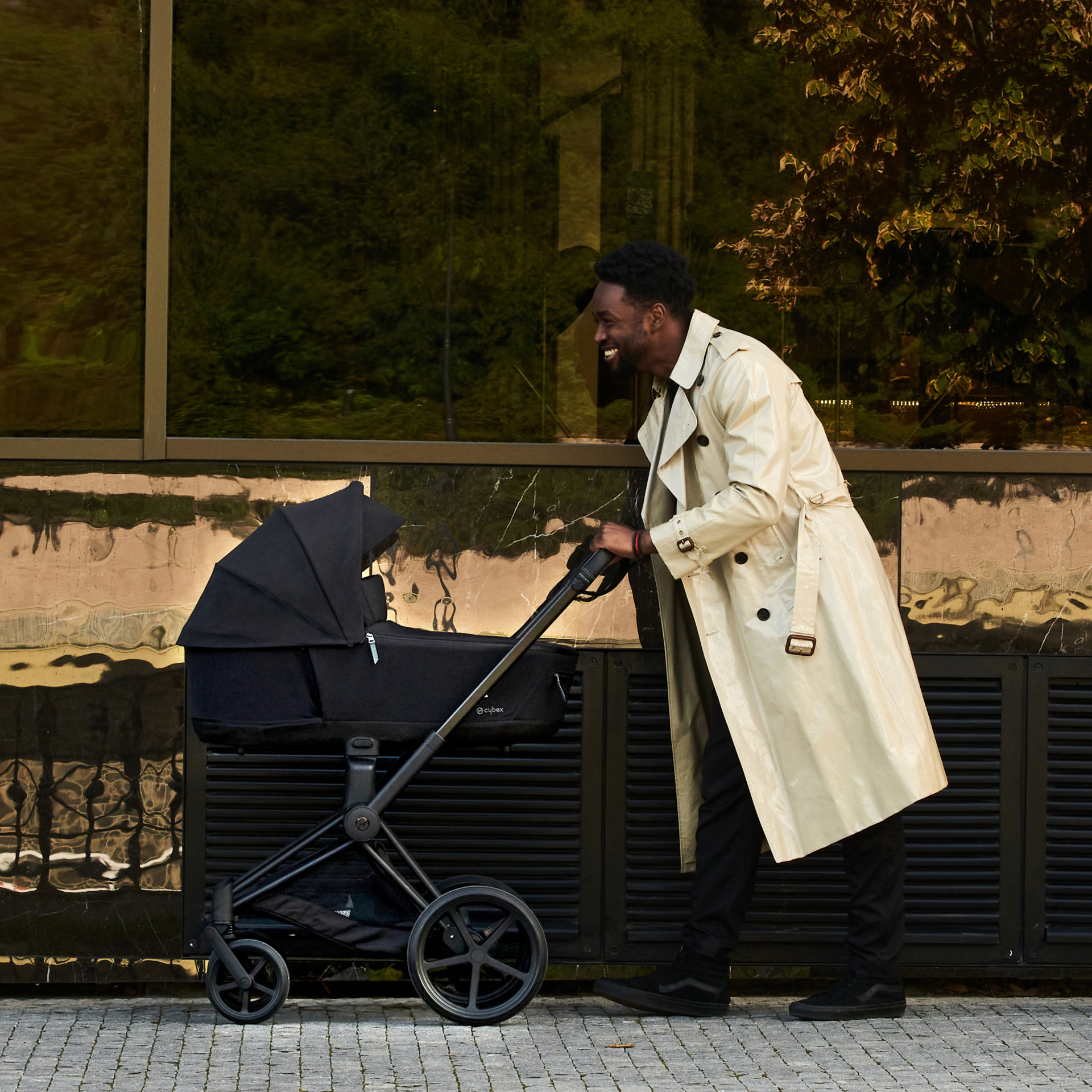 This CYBEX Stroller Makes Baby Care Artful