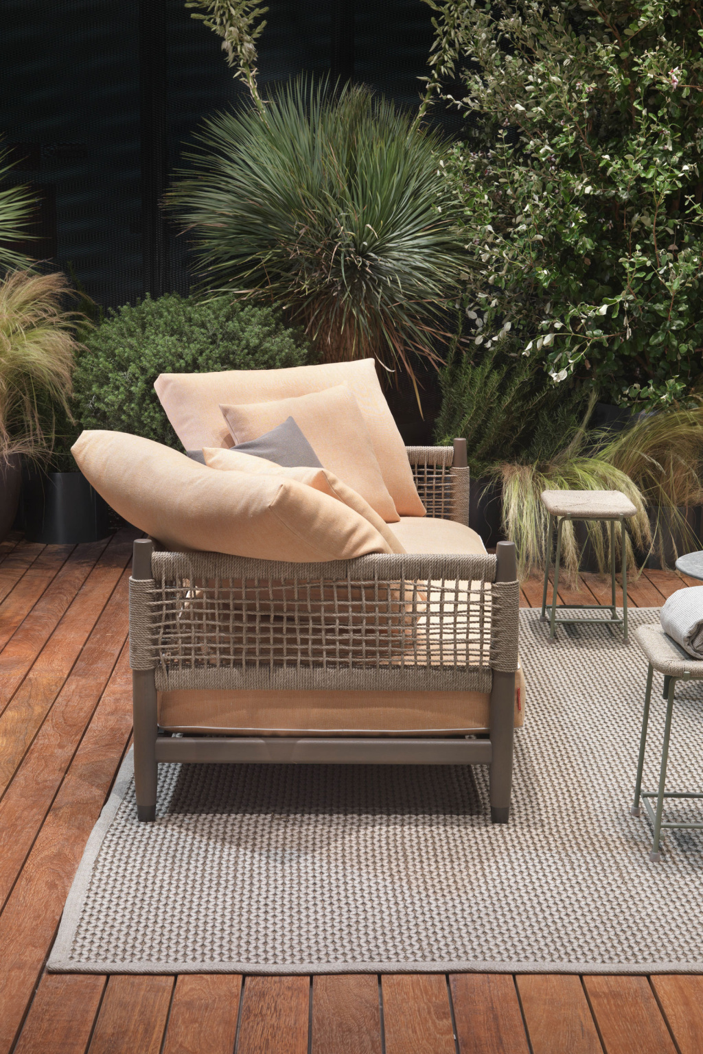 Nature-Inspired Design from Flexform Celebrates the Great Outdoors