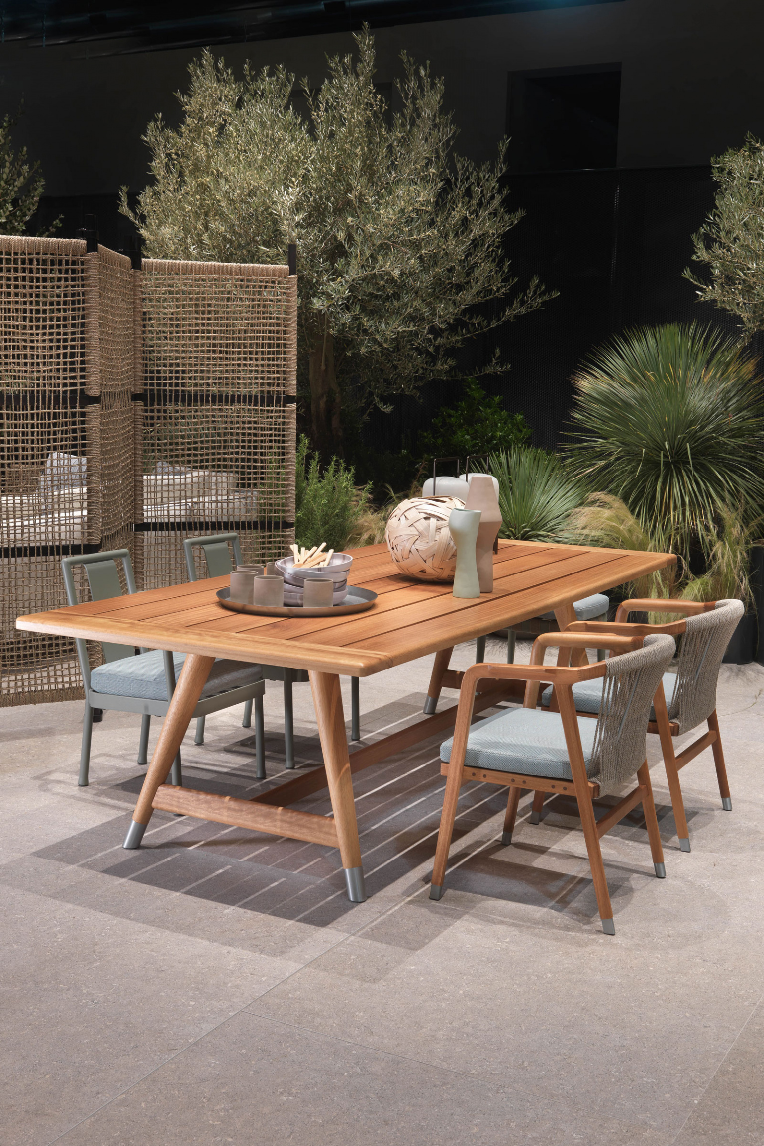 Nature-Inspired Design from Flexform Celebrates the Great Outdoors