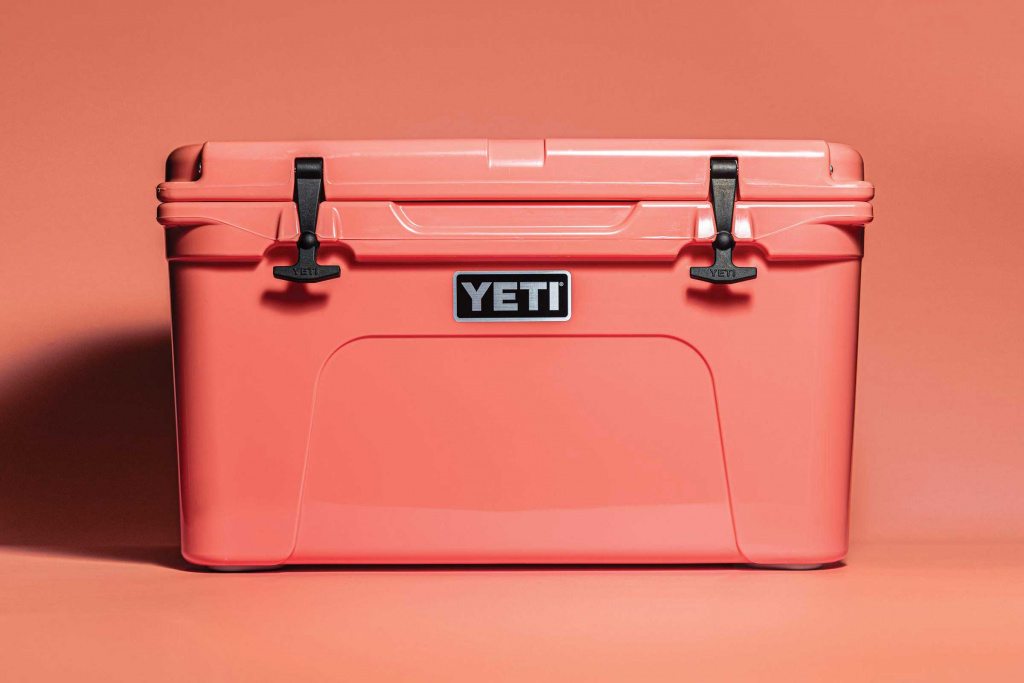 8 Well-Designed Trip Essentials to Take on Your Next Adventure