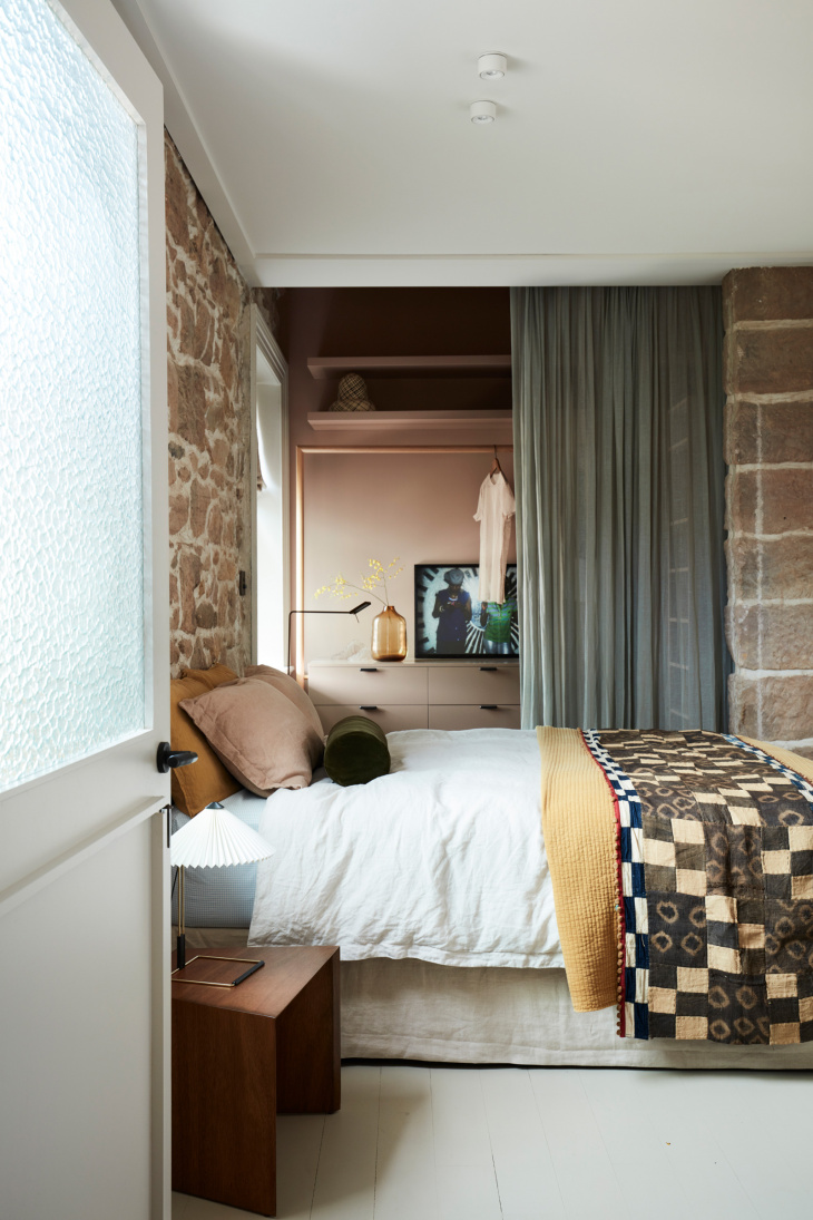 YSG Studio Brings Life to a Corner Store Turned Home in Australia